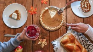 30 Cute And Fun Thanksgiving Date Ideas To Be Grateful Together