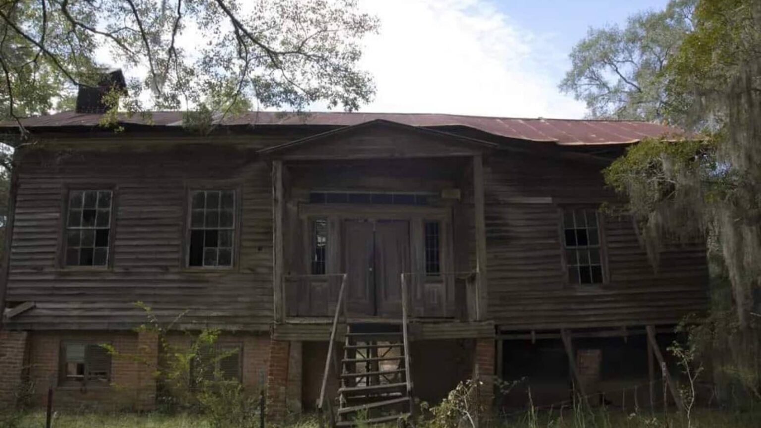 10 Ghost Towns in the US That Will Give You Chills