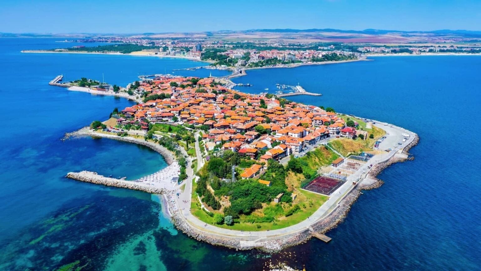 20 Retirement Destinations That Are Cheap and Adventurous