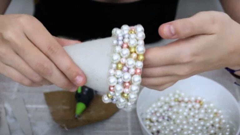 How To Make A Chic Pearl Christmas Tree Decoration