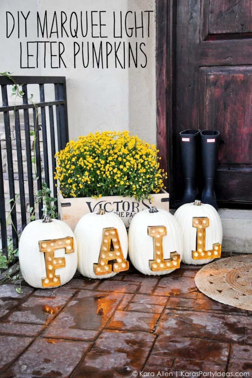 12 Fall Porch Signs You Can DIY At Home