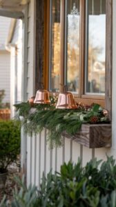 20 Front Porch Christmas Decor Ideas (With 40+ Examples)