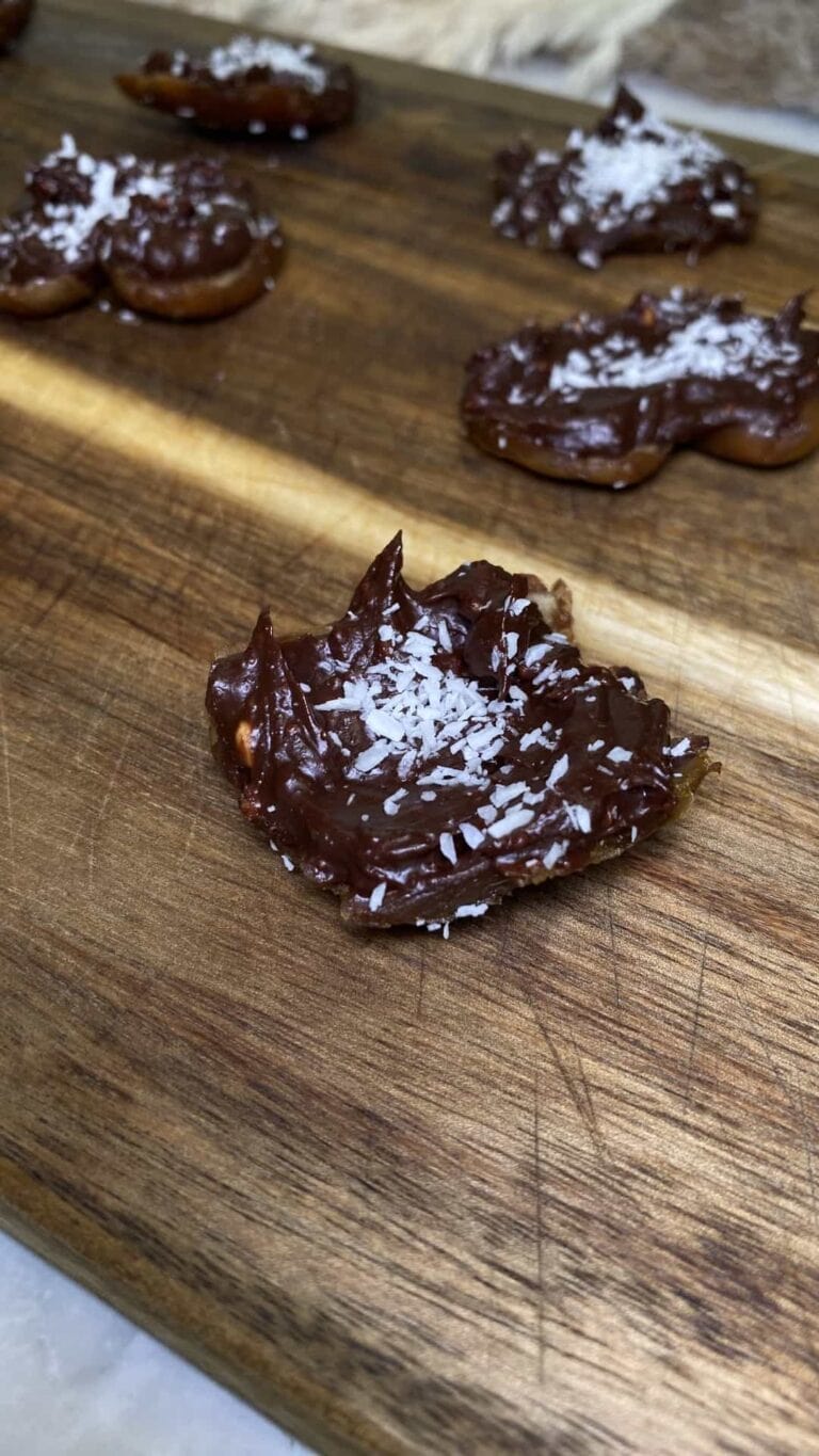 No-Bake Date Cookies: A Sweet, Simple, and Healthy Treat